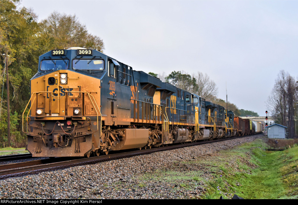 CSX 3093 Q457